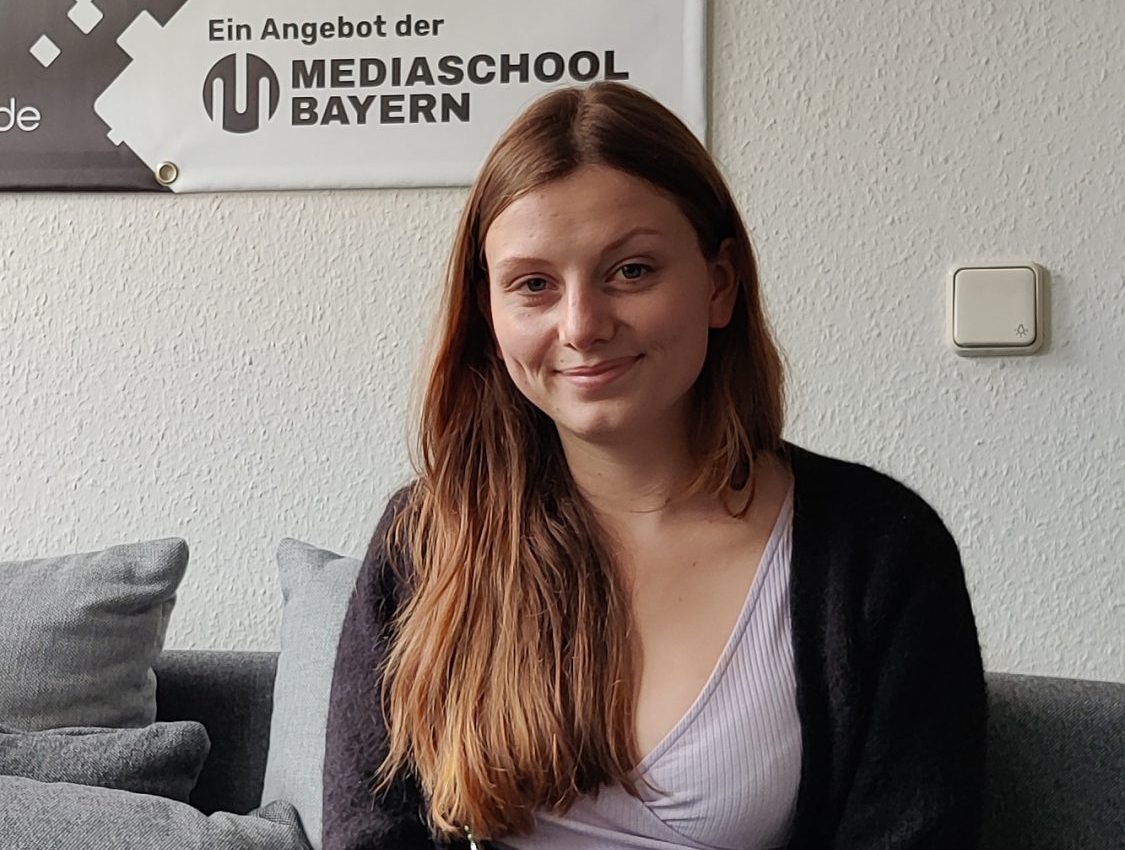 Lara Ermer - vom Blümchennotizbuch zum Poetry Slam - max neo